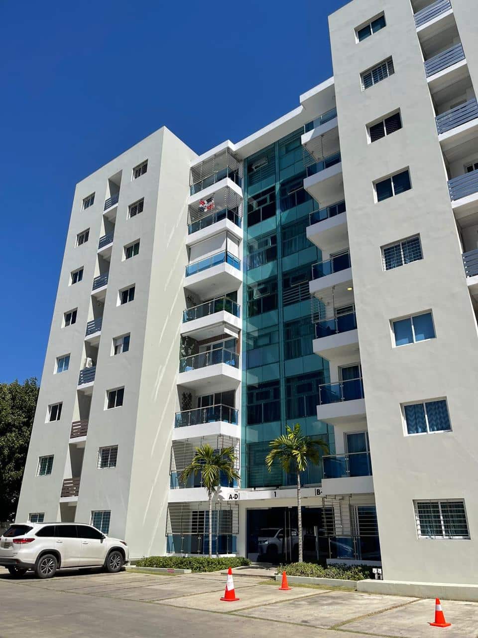 Apartamento en venta en Torre Real VI, El Retiro - Golden DM